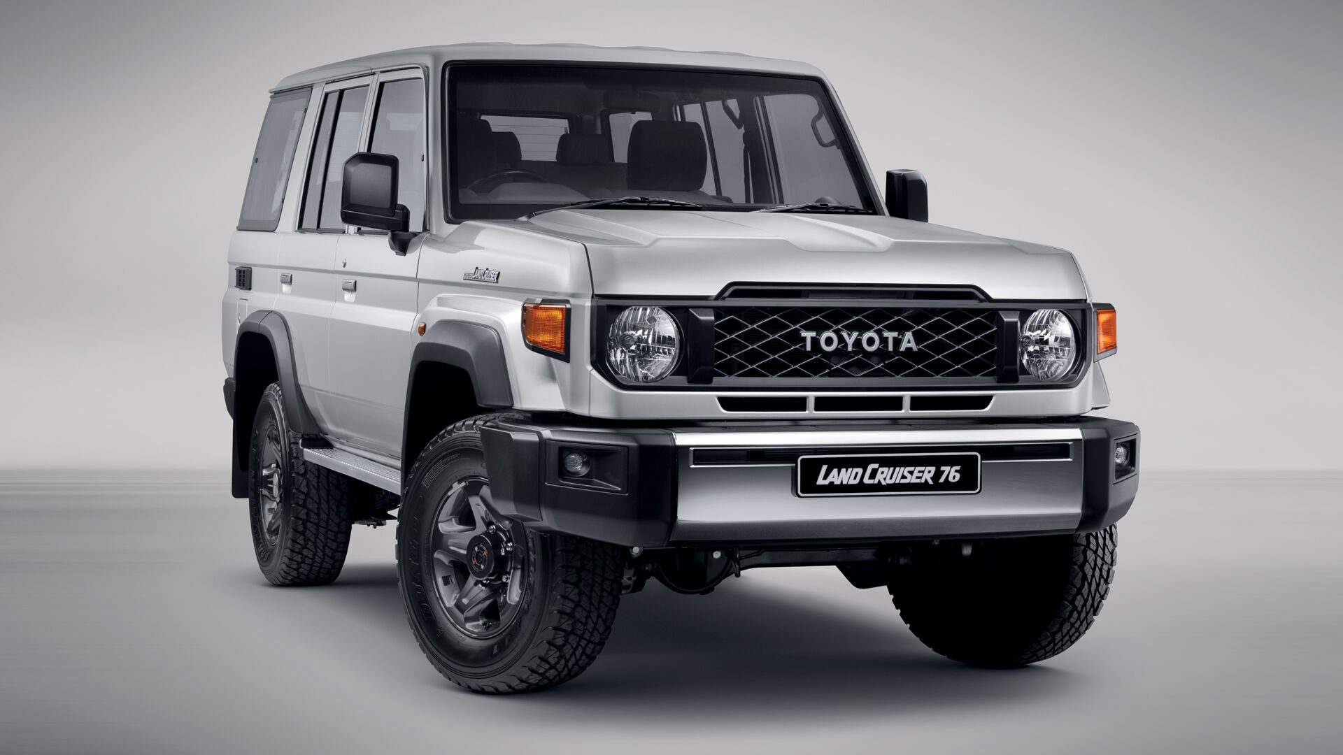 Toyota Land Cruiser 76: Durable, Reliable, and Rugged - XploreZA